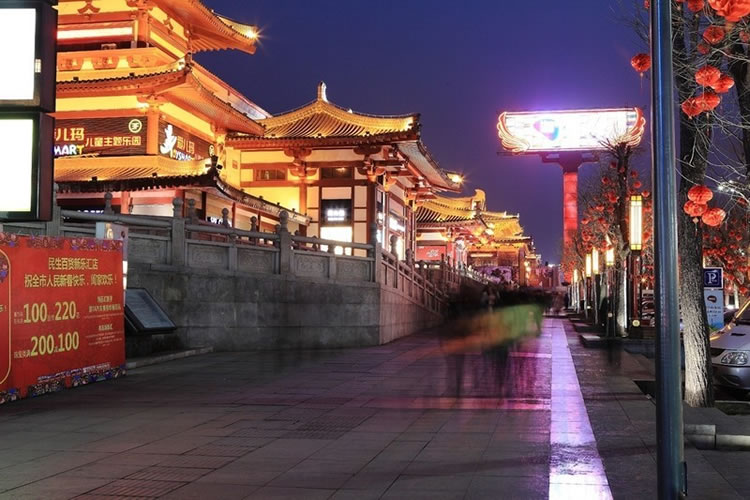 Xian City Tour: Xian Night Tour to Enjoy Musical Fountain | Xian ...