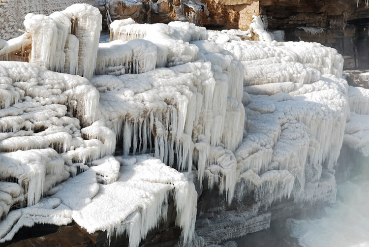 2-Day Xian Adventure Travel to Xian China Explore Hukou Waterfall
