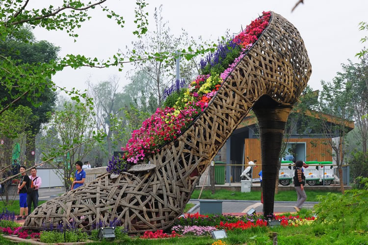 Xi'an Tours China: Modern Xi'an City Day Tour | Private Tour