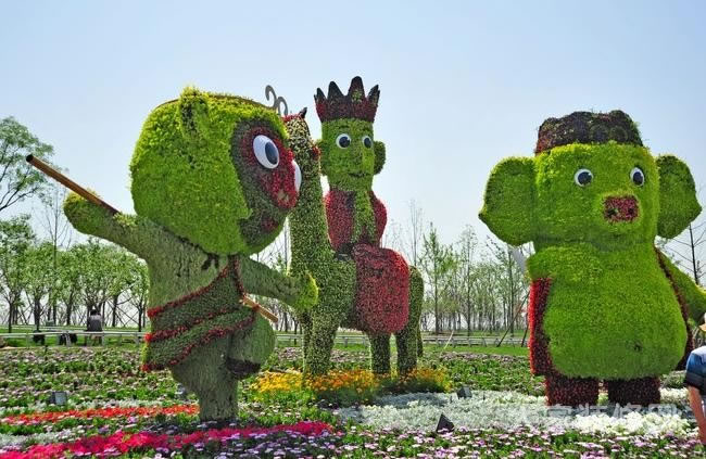 Xi'an Tours China: Modern Xi'an City Day Tour | Private Tour