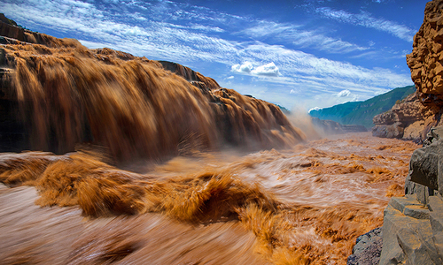 2-Day Xian Adventure Travel to Xian China Explore Hukou Waterfall